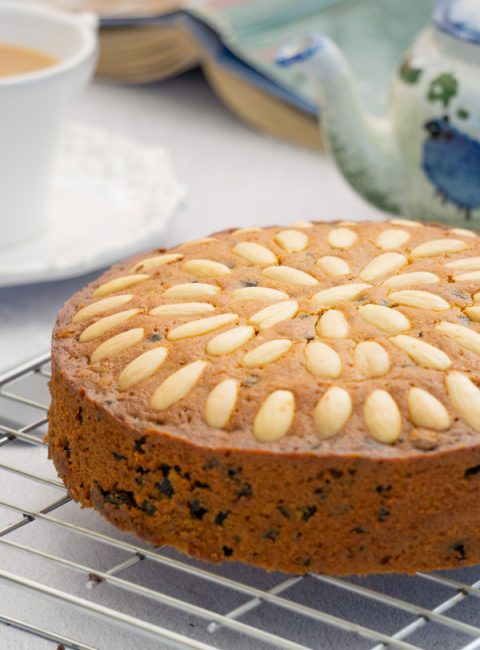 Scottish Sultana Loaf Cake Recipe - Scottish Scran